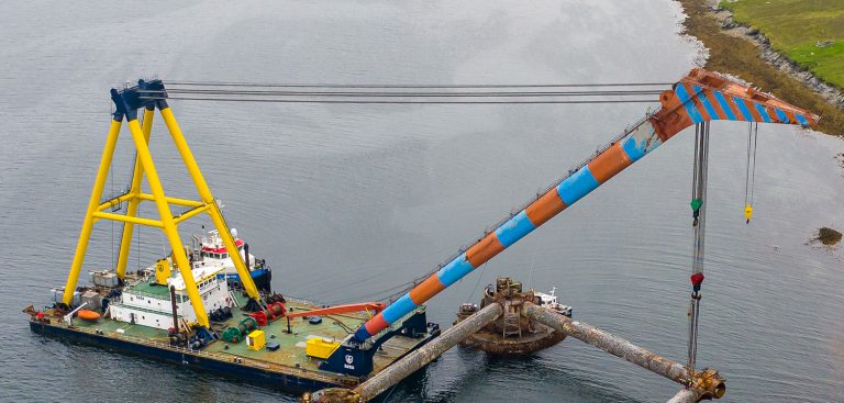 Drijvende Bokken & Mobiele havenkranen van HEBO Maritiemservice